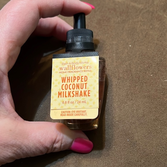 Bath & Body Works | Wall Decor | Nwt Bath Body Works Wallflowers ...